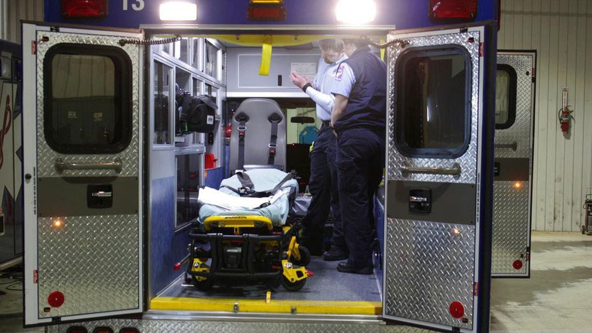 Here's what to do to stop the bleeding from a gunshot wound